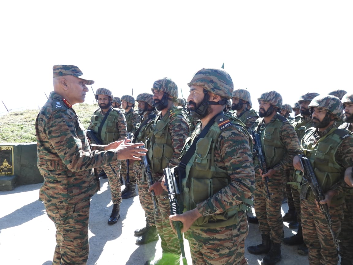 Army revises social media guidelines, directs personnel to be passive users