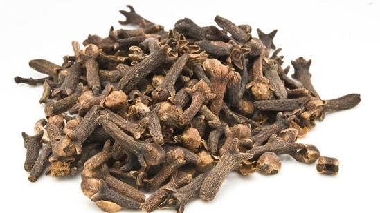 Rajkot cardiologist reveals if eating a single clove every day can ...