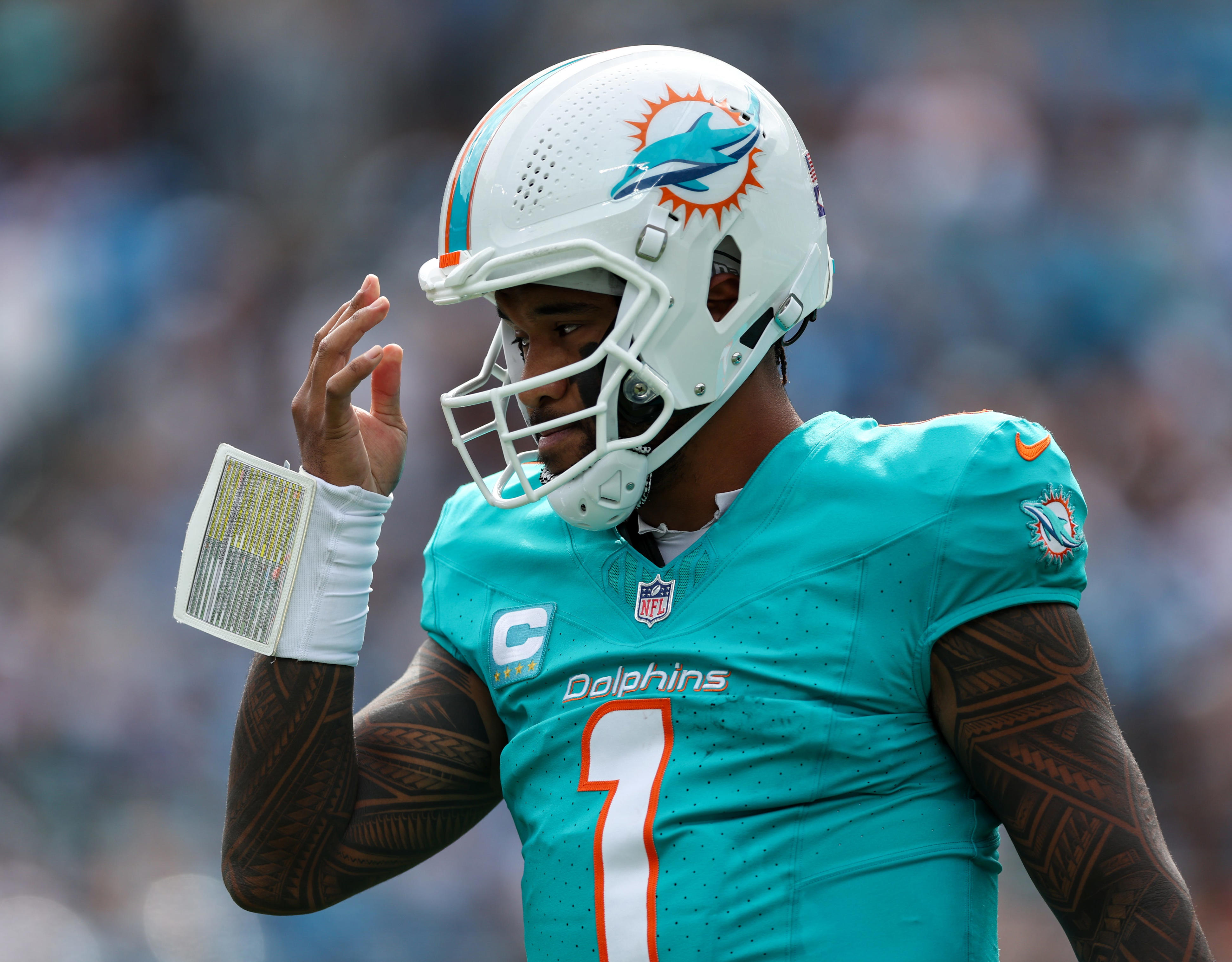 Is Tua Tagovailoa playing today? Injury update on Dolphins quarterback