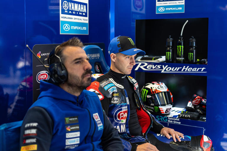 Heartbreak for Jonathan Rea after crash in Superpole race at Estoril ...