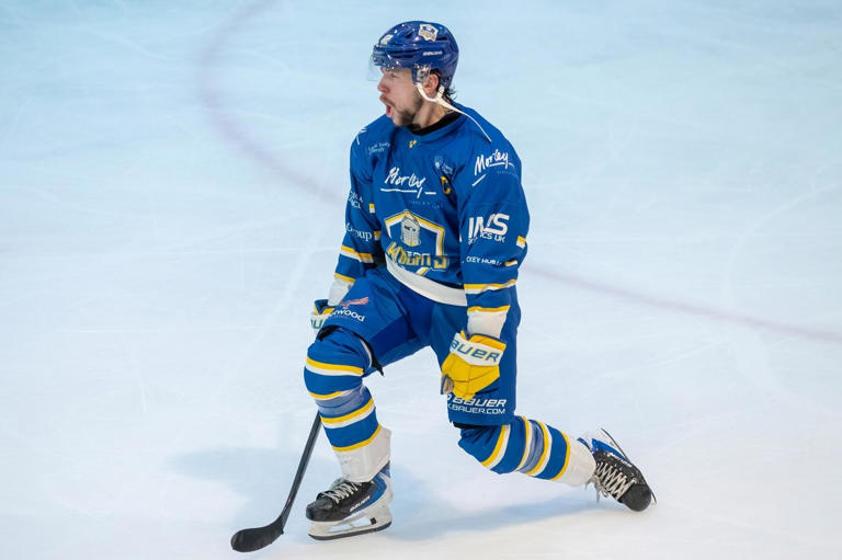 Milton Keynes Lightning 2 Leeds Knights 5: Champions dig deep to rip ...