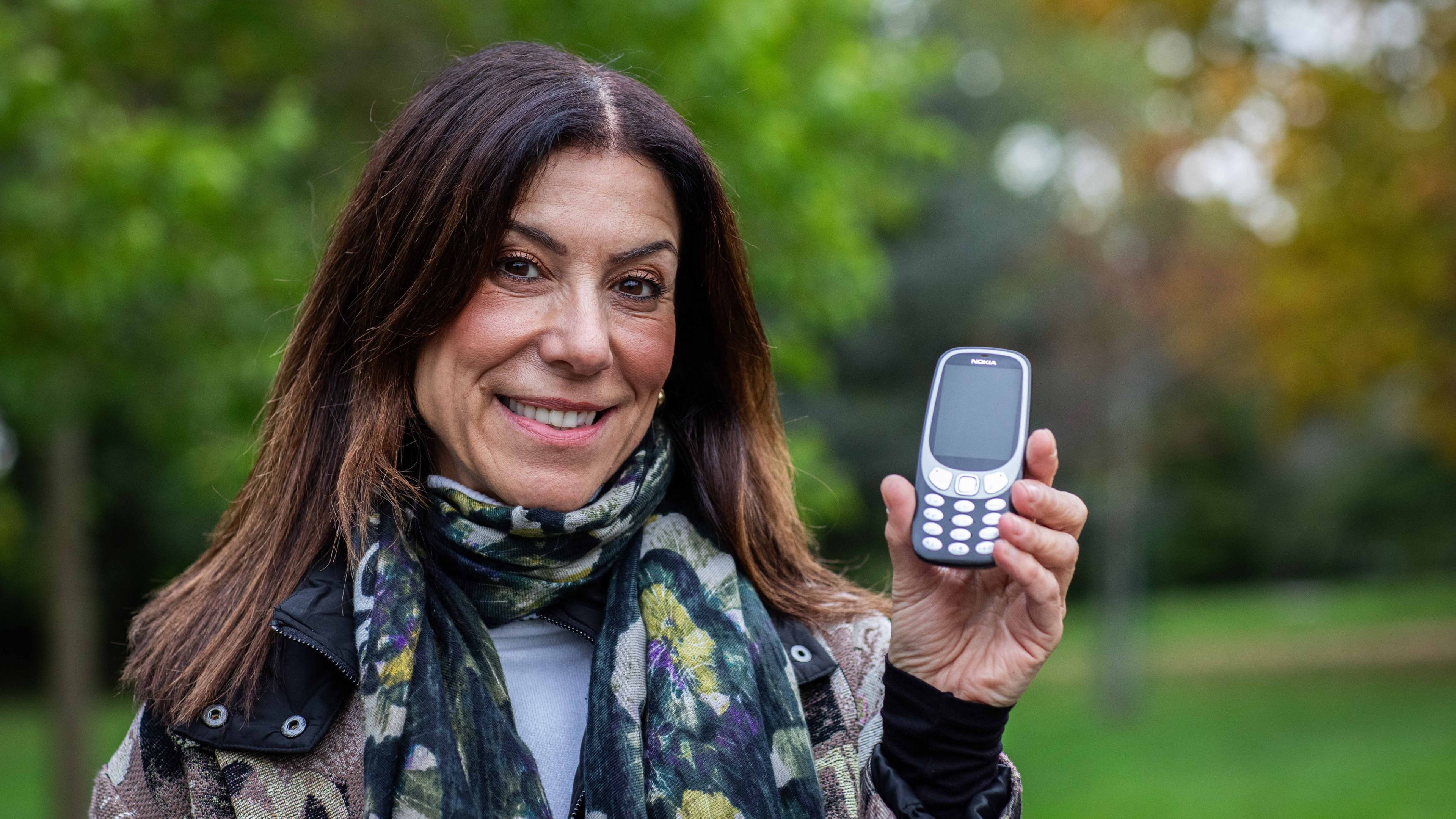 Mum cured her smartphone addiction and burnout by switching to a Nokia brick