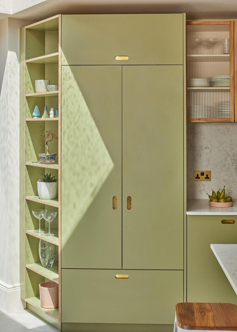 The Best Way to Make Your Kitchen's Awkward Corners Work? This Open ...