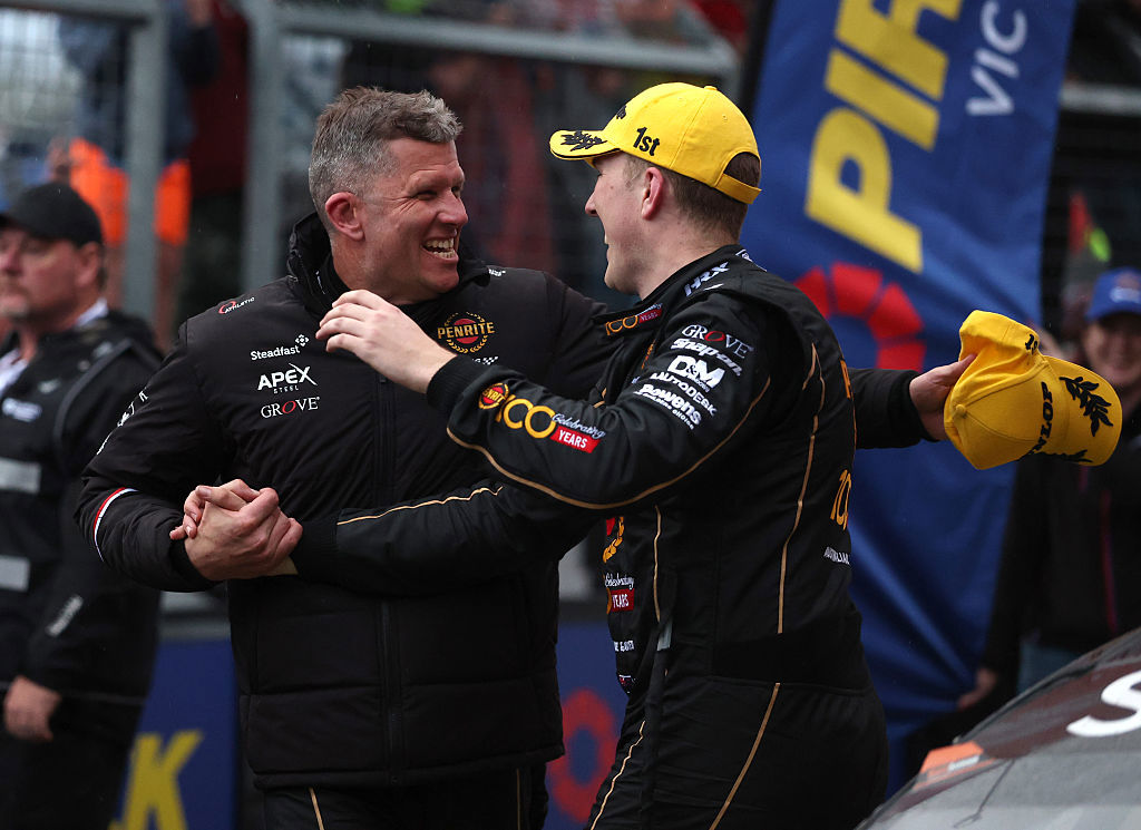 Chaotic Bathurst 1000 decided by crucial penalty call