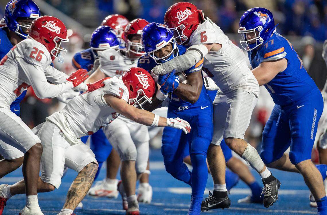 Boise State is ultra-aggressive on 4th down in 2025. This past game was ...