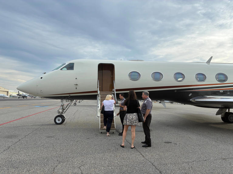 I saw why private jets are the billionaire's ultimate status symbol ...