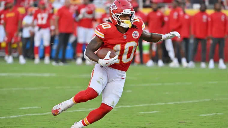 Chiefs RB depth chart: Why Kareem Hurt, Isiah Pacheco are sharing ...