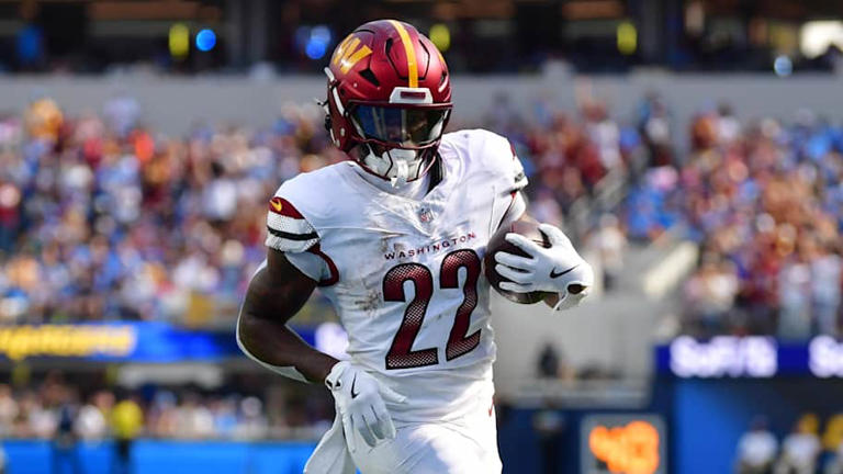 Arizona Alumni RB Claims NFL Rookie of the Week Award