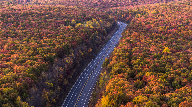 Nestled In The Pocono Mountains Is Pennsylvania's Charming Borough Full ...