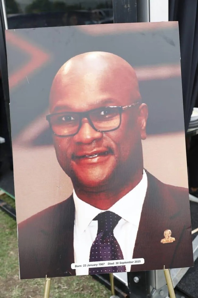 KZN Premier Ntuli pays tribute to ‘patriot’ Nathi Mthethwa at his funeral