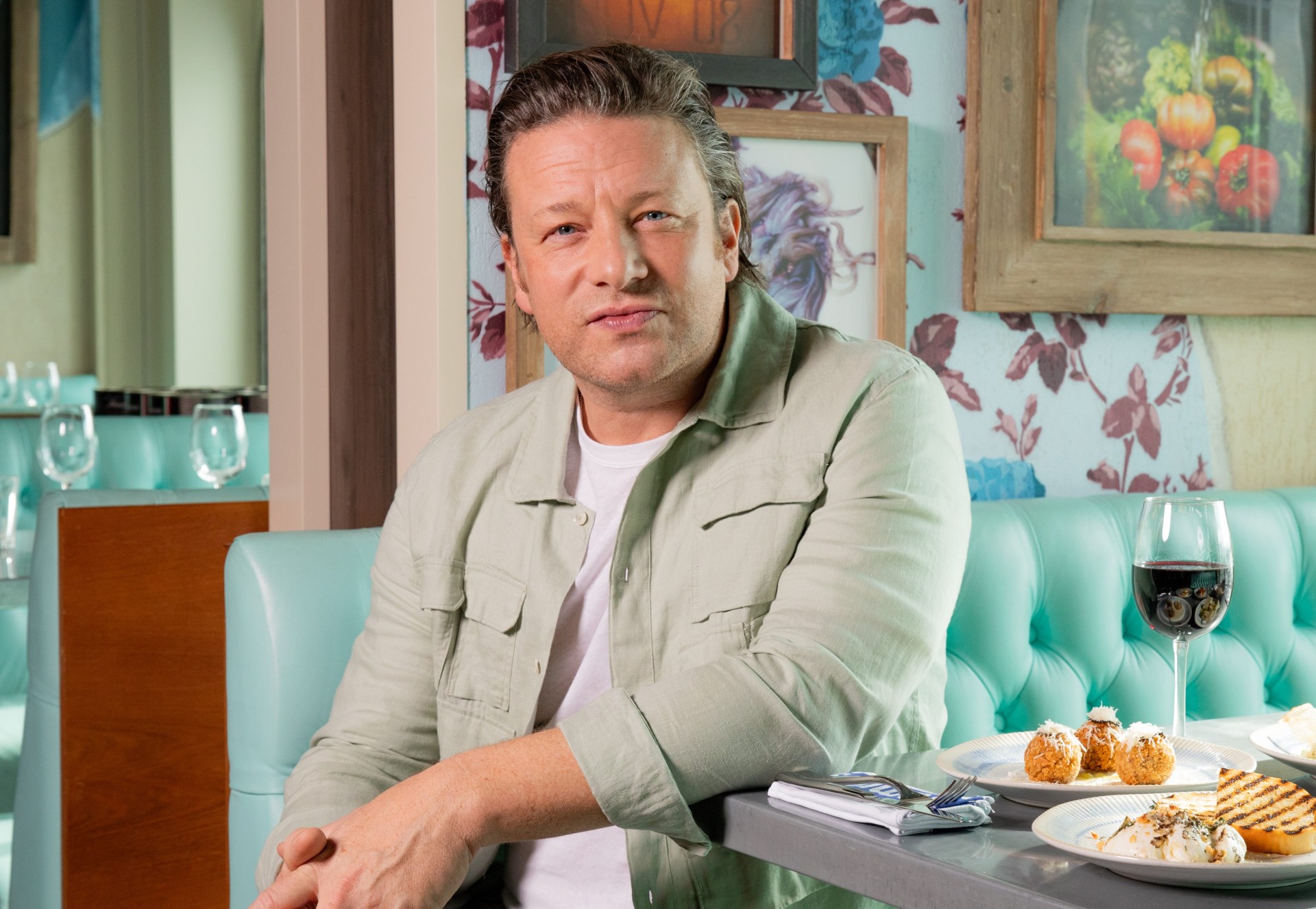 Jamie Oliver recalls terror threats at Cornwall eatery