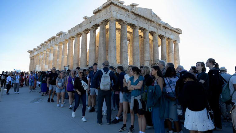 Free view: Greece's famed Parthenon clear of scaffolding for first time ...