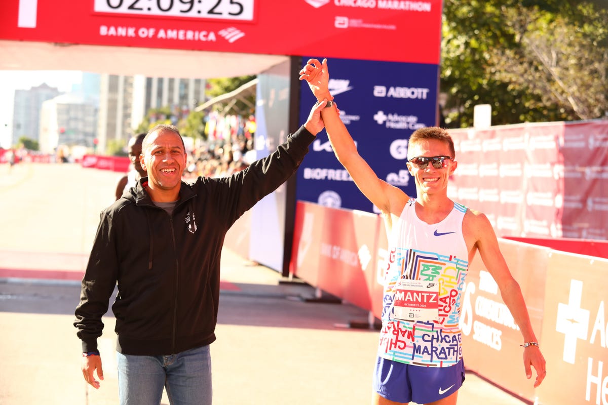 Conner Mantz Obliterates the 23-Year-Old American Record at the Chicago ...