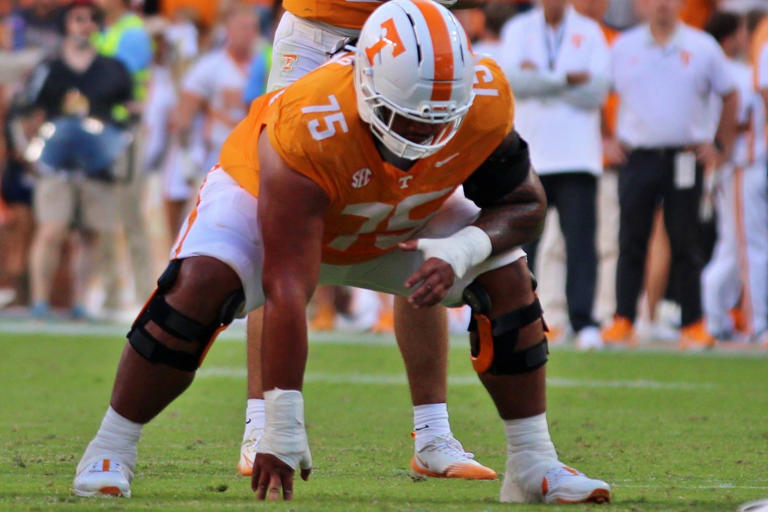2026 Tennessee football preview: Wendell Moe Jr.