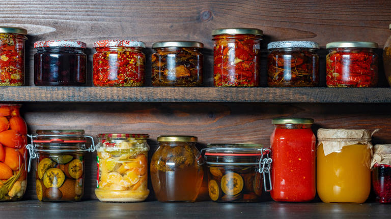 What Are The Best Mason Jars To Use When Preparing Fermented Foods?
