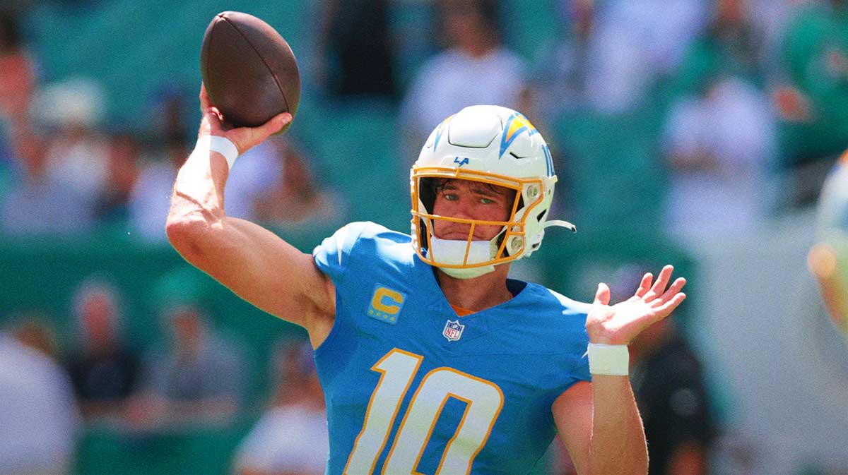 Justin Herbert sets up Chargers’ game-winning FG with absurd play to ...