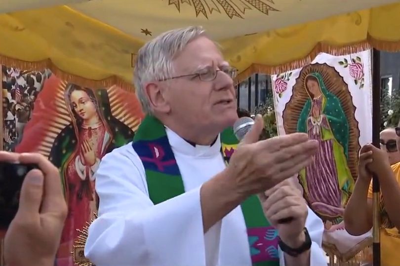 ICE agents block Catholic priests from entering Illinois detention facility