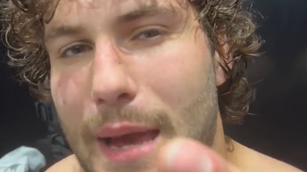 Seahawks' locker room in Jacksonville: AJ Barner on his 61-yard catch ...