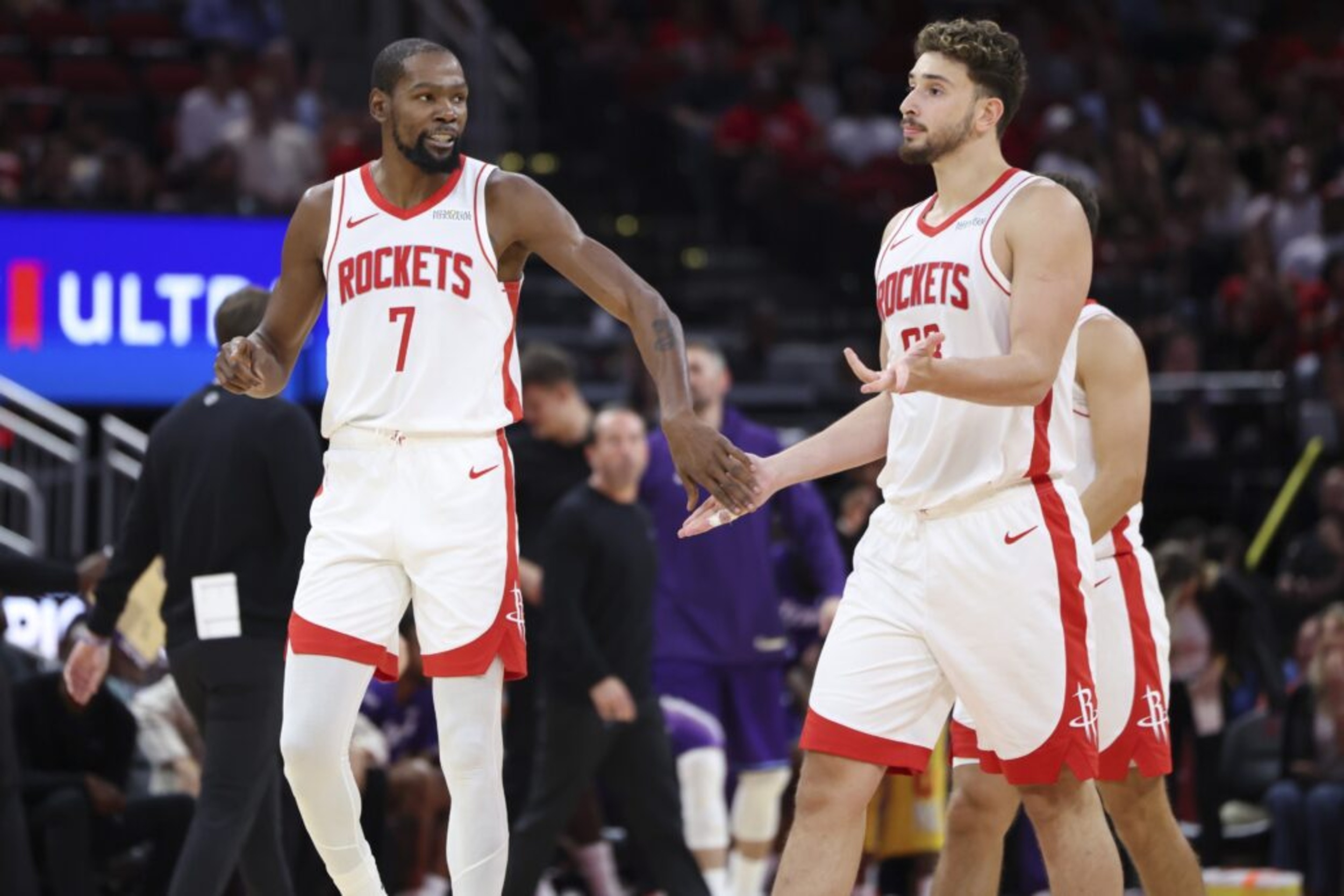 Rockets Bring Back H-Town City Jersey With Dunkstronaut Flair