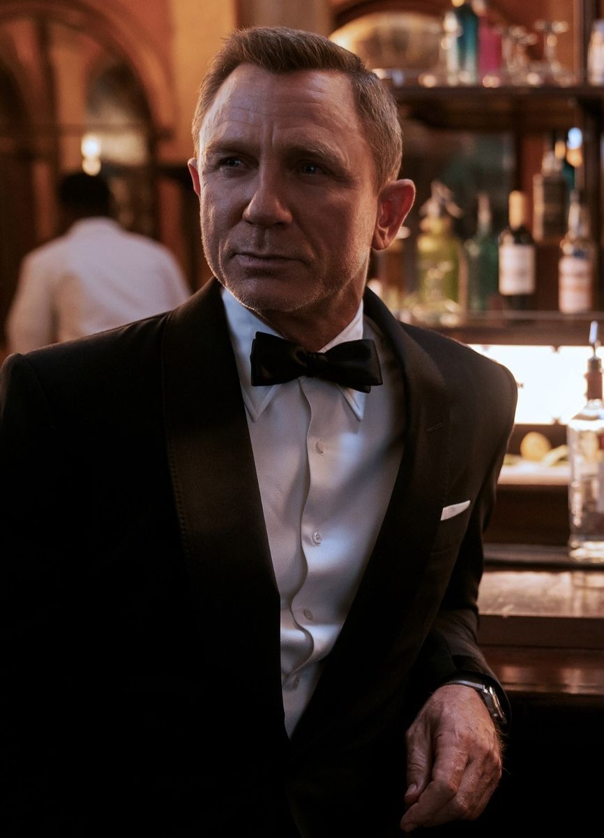 25 iconic costumes that left their mark on cinema history