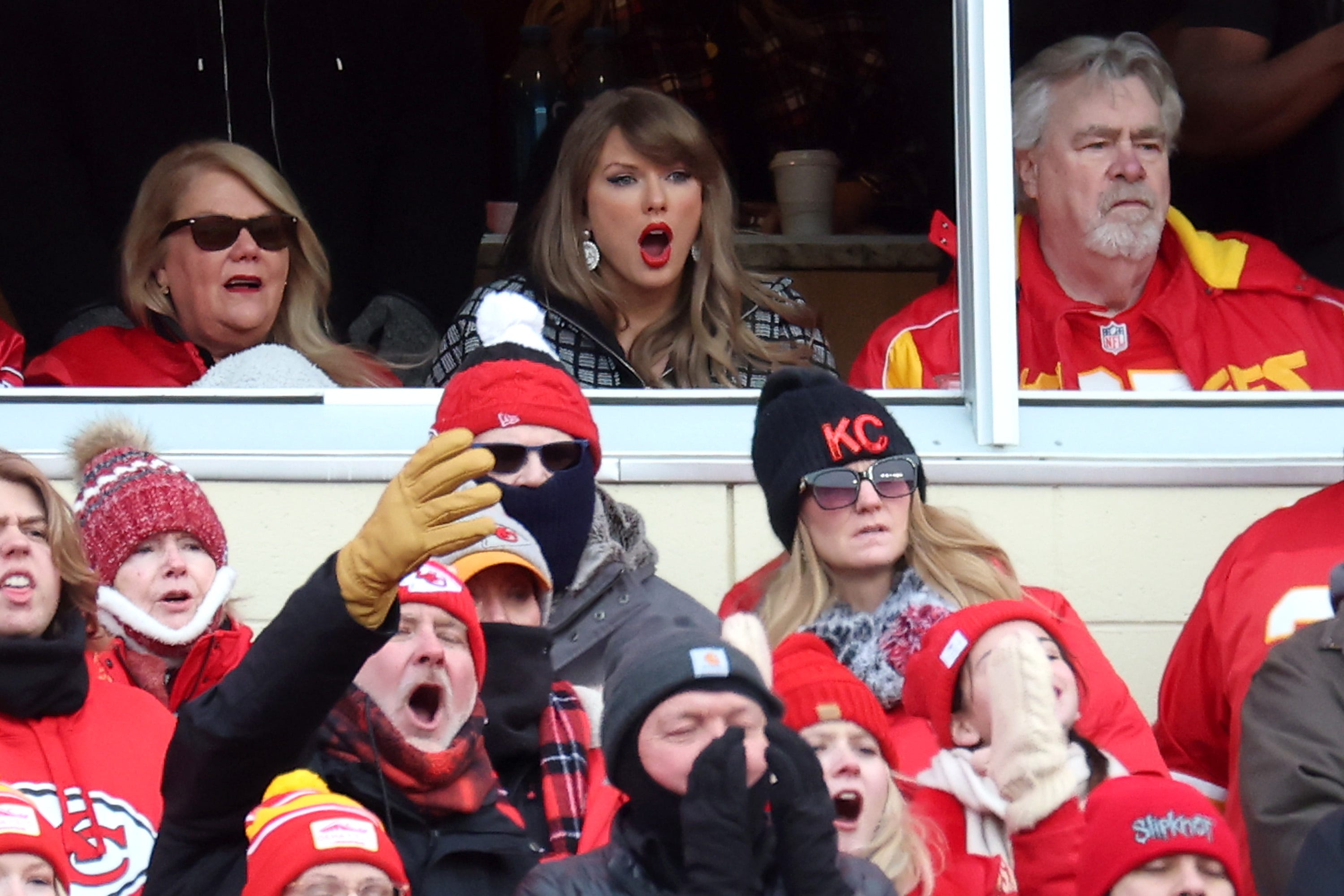Taylor Swift back at Arrowhead to cheer on Travis Kelce and Kansas City ...