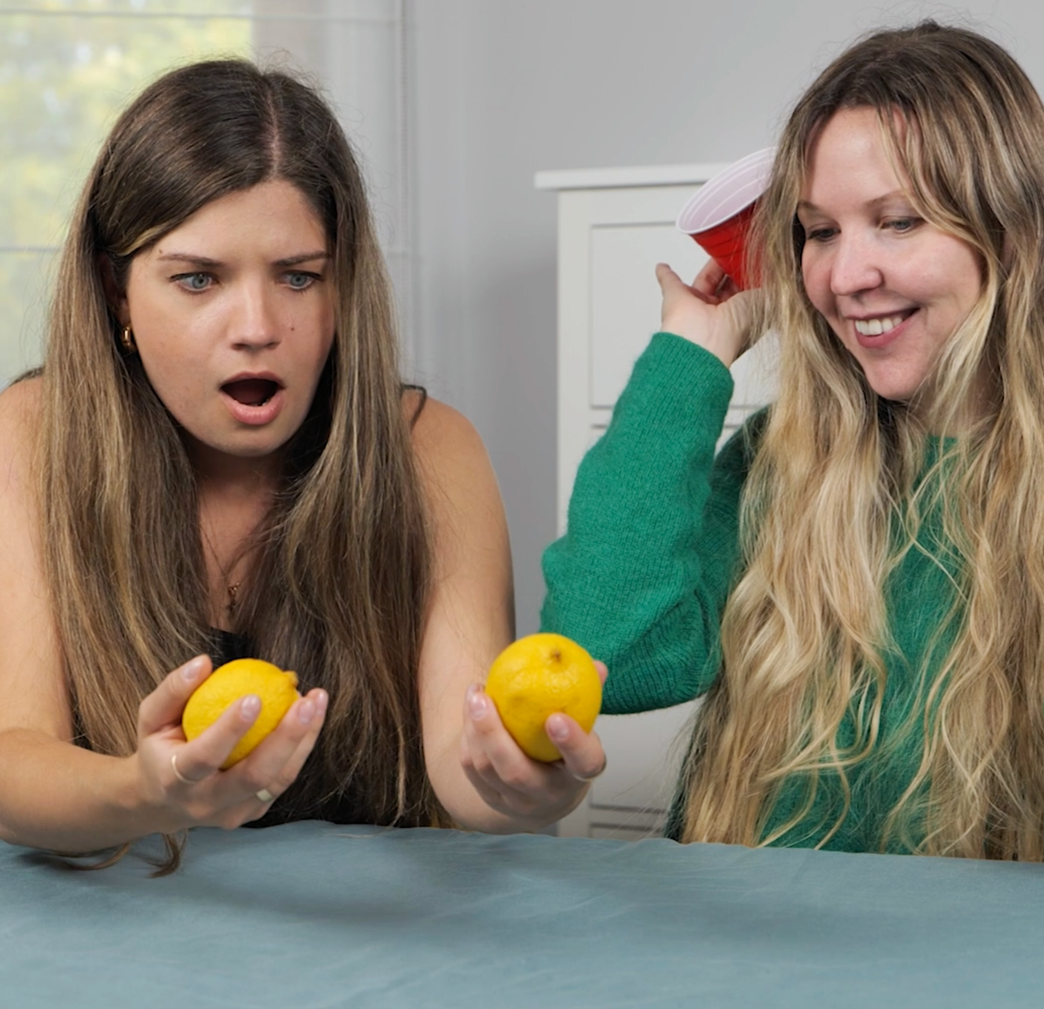 Surprise for friends - objects disappear in a snap