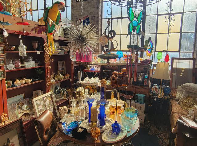 This Scenic Virginia Town Is The Perfect Place To Hop On (Or Off) The ...