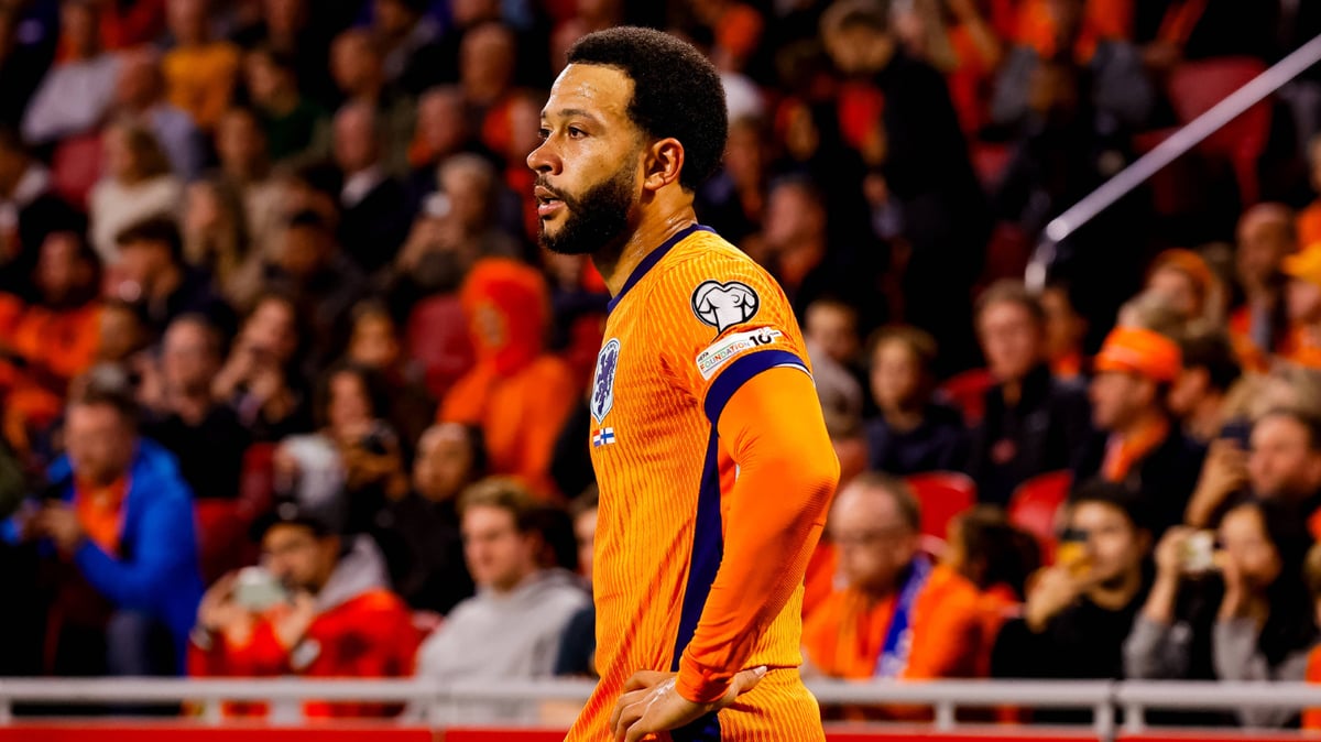 Memphis Depay reageert opvallend teleurgesteld bij Oranje: 'Vindt het ...