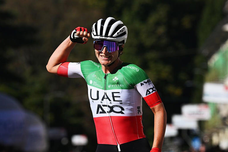 Trofeo Tessile & Moda Donne: Elisa Longo Borghini soloes to victory in ...