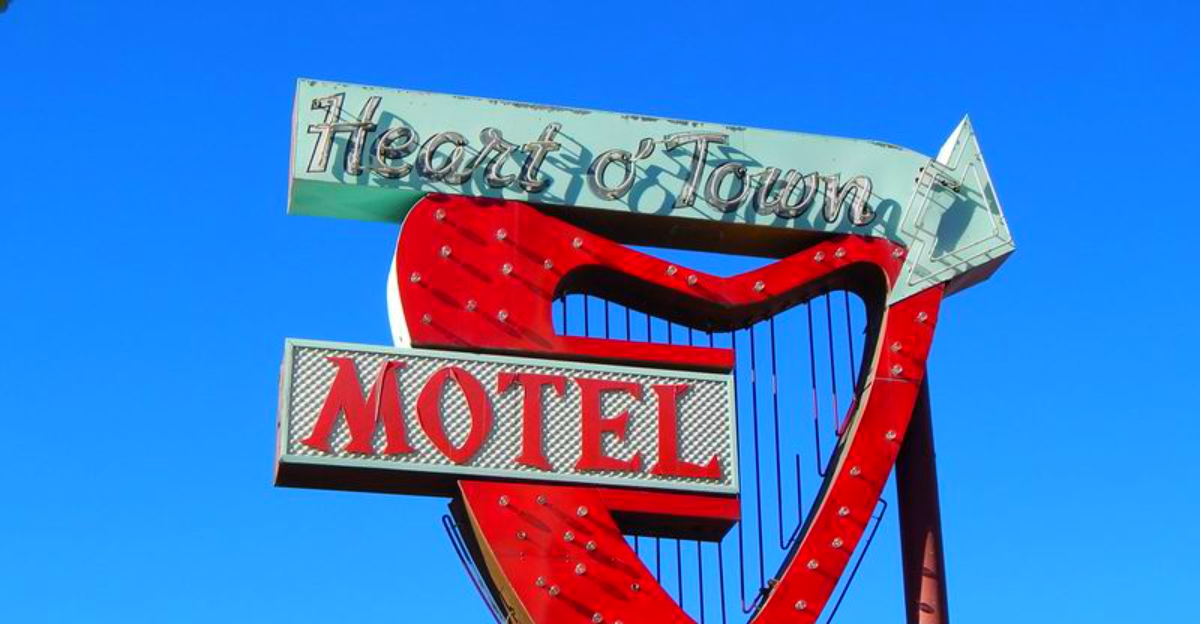 7 Forgotten Nevada Motels That Are Like Stepping into the 1960s