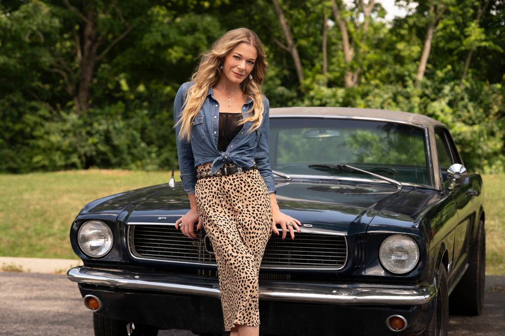 LeAnn Rimes says she was warned about 911's 'craziness' by fellow actor