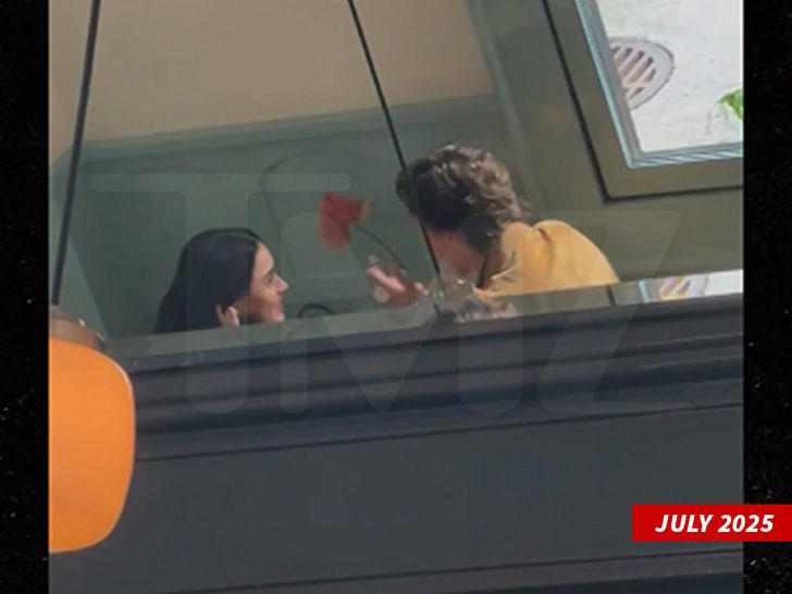 Katy Perry and Justin Trudeau Pack on PDA on Yacht in California