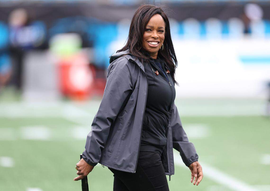 Living a Carolina Panthers pregame with Pam Oliver, who simply isn't ...