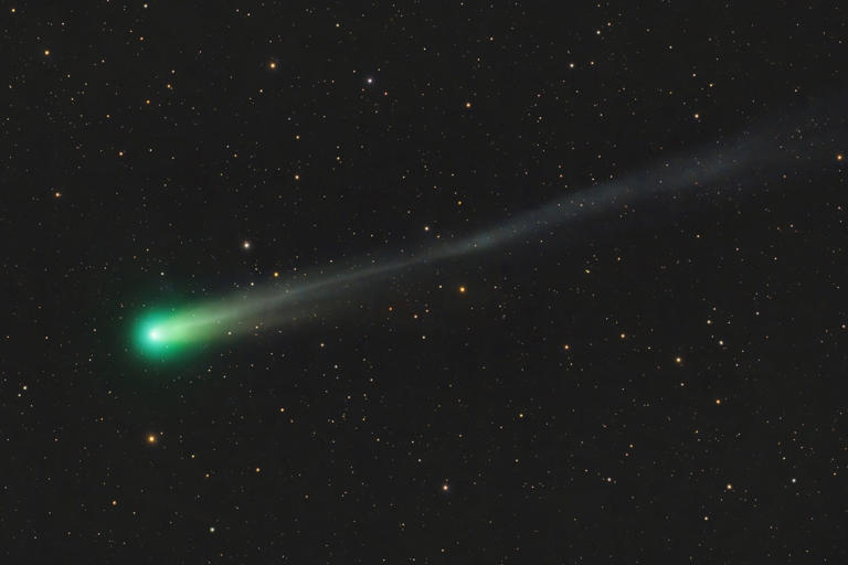 How to see the 'once in a lifetime double comet'