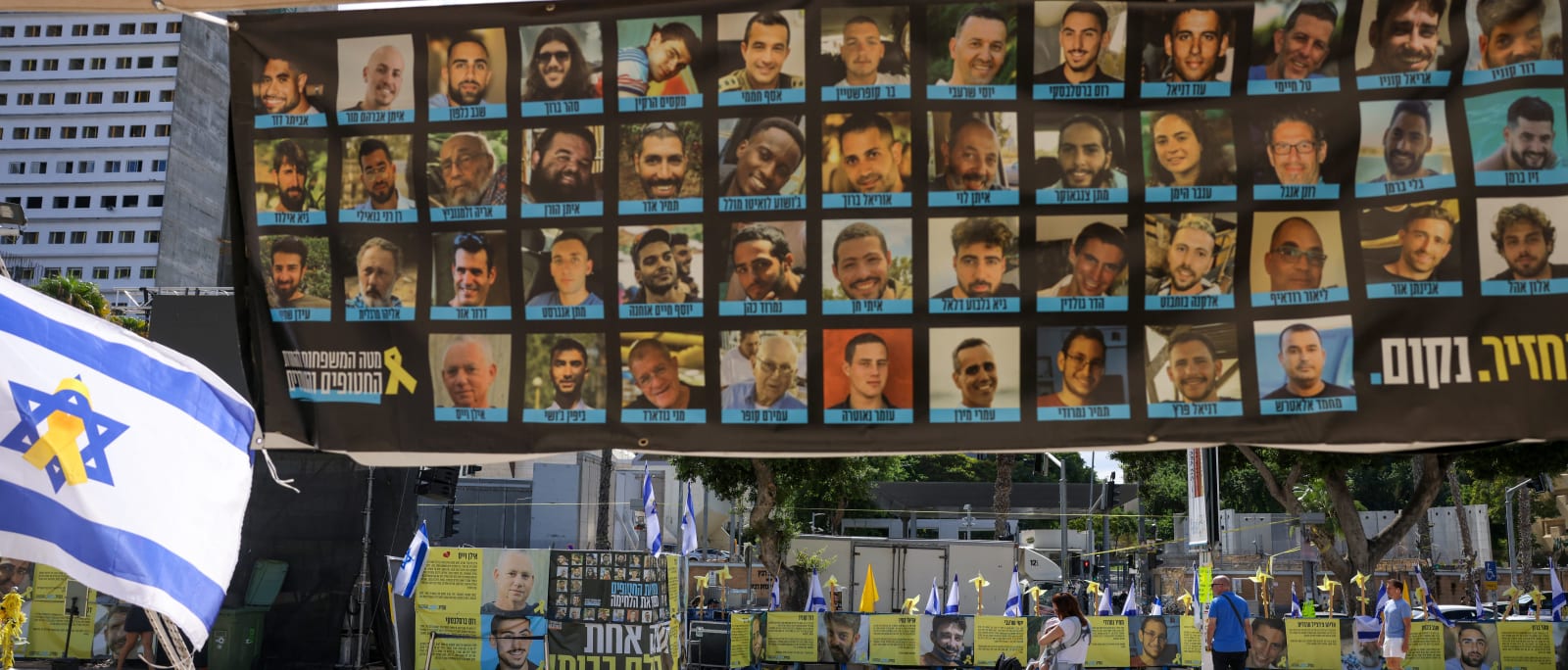 Hamas Says It Will Release Hostages One Day Early