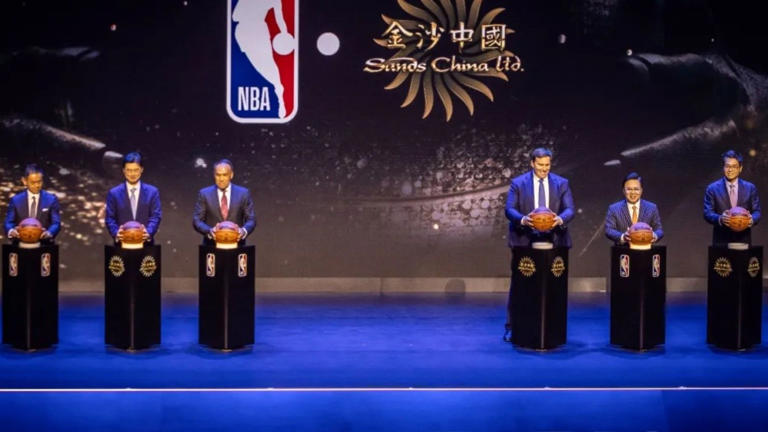 The NBA Returns to China: Suns and Nets Face Off in the First League ...
