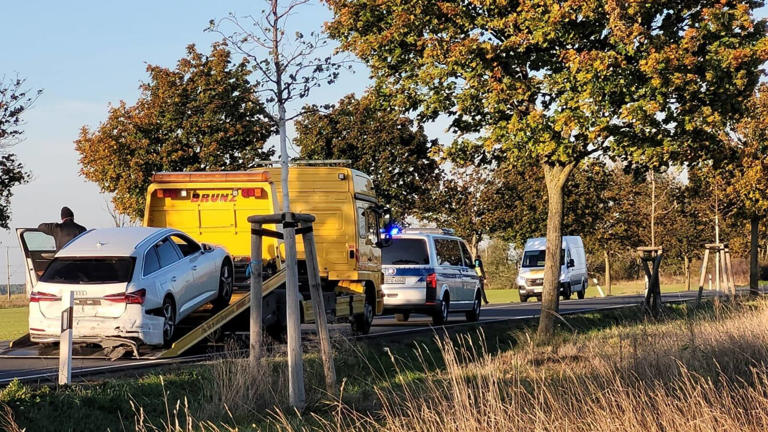 B87 zwischen Torgau und Leipzig: Zwei Personen bei Unfall nahe ...
