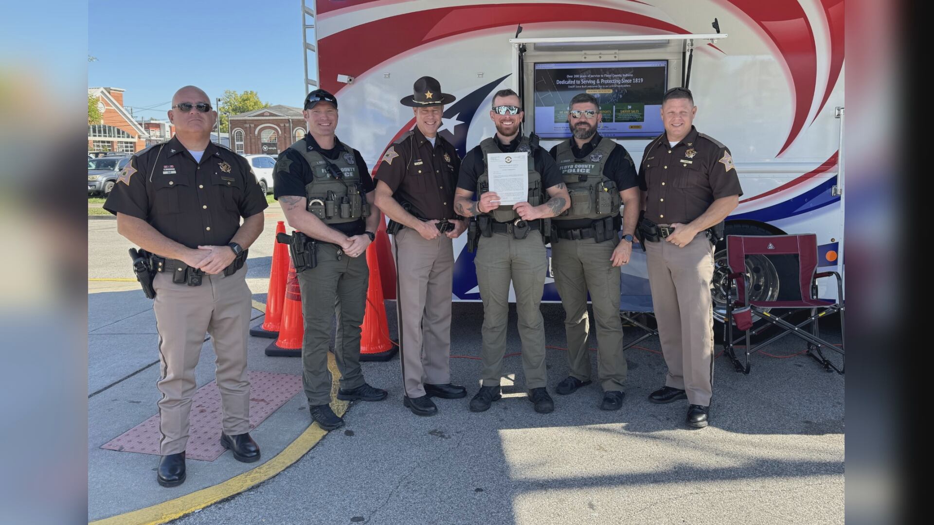 Floyd County police officer given honor after saving woman’s life at ...