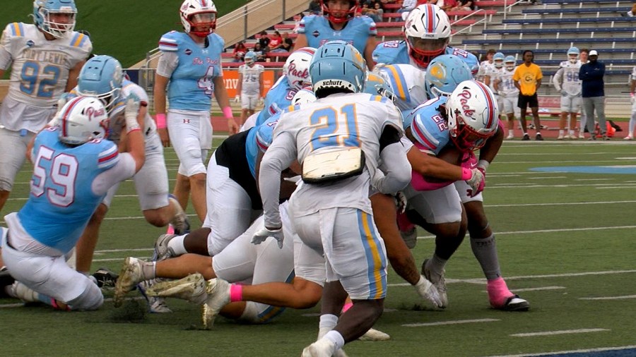 Thunderwolves race to fifth straight win on homecoming