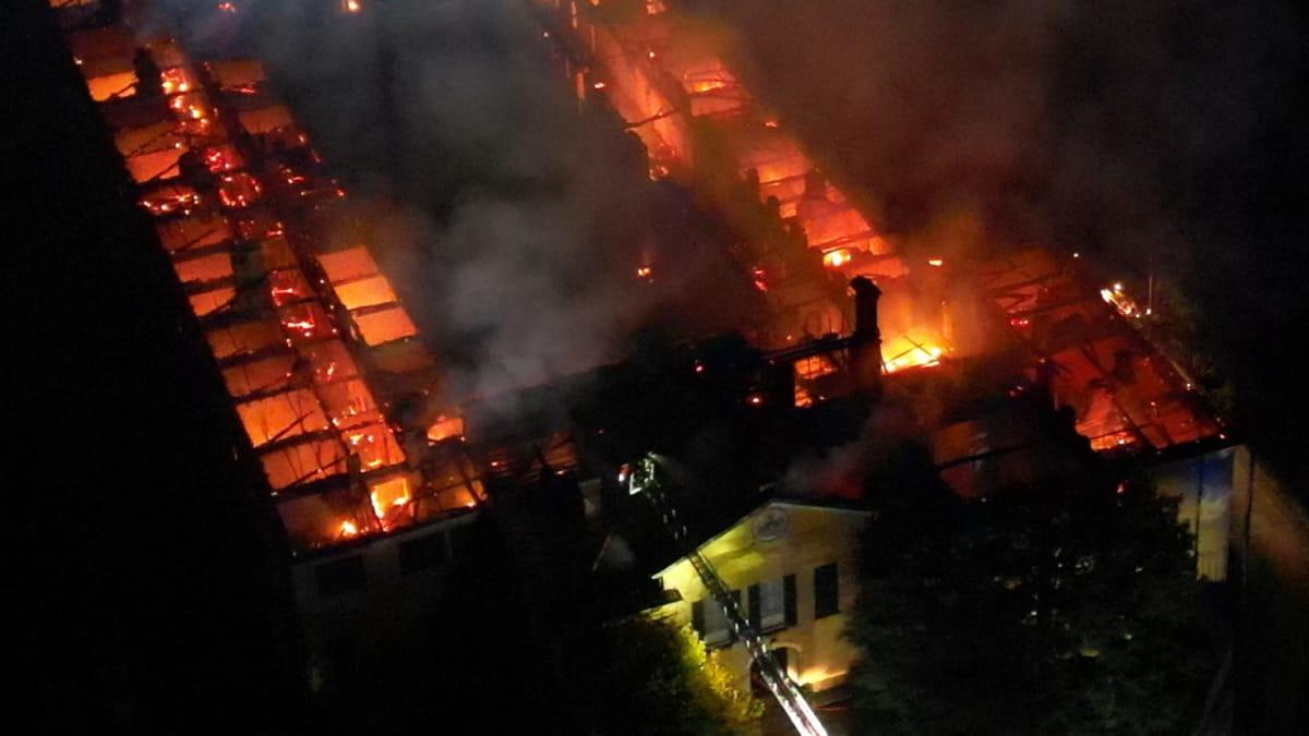 Monastero della Bernaga distrutto dalle fiamme, il racconto della ...