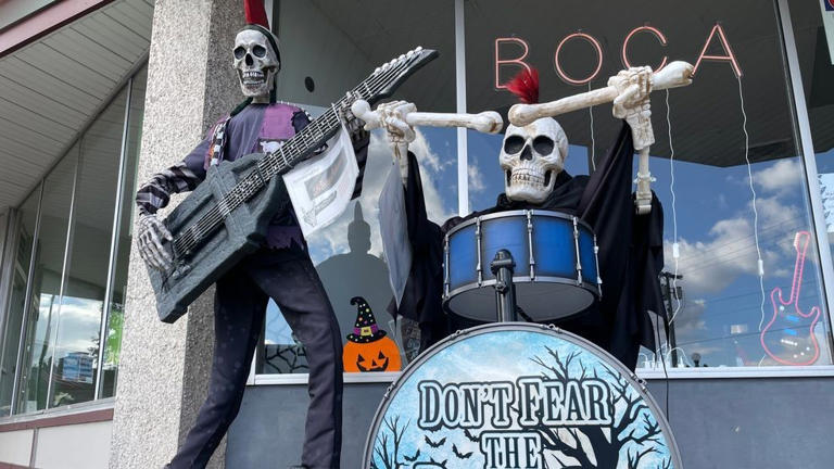 The Skeleton Uprising: 65 skeletal displays are making their mark on ...