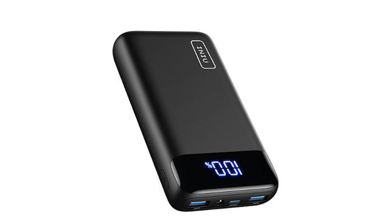 5 Mini Power Banks That Can Fit In Your Purse Or Pocket