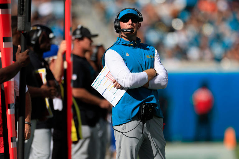 How Jaguars coach Liam Coen benefited working for Rams' Sean McVay