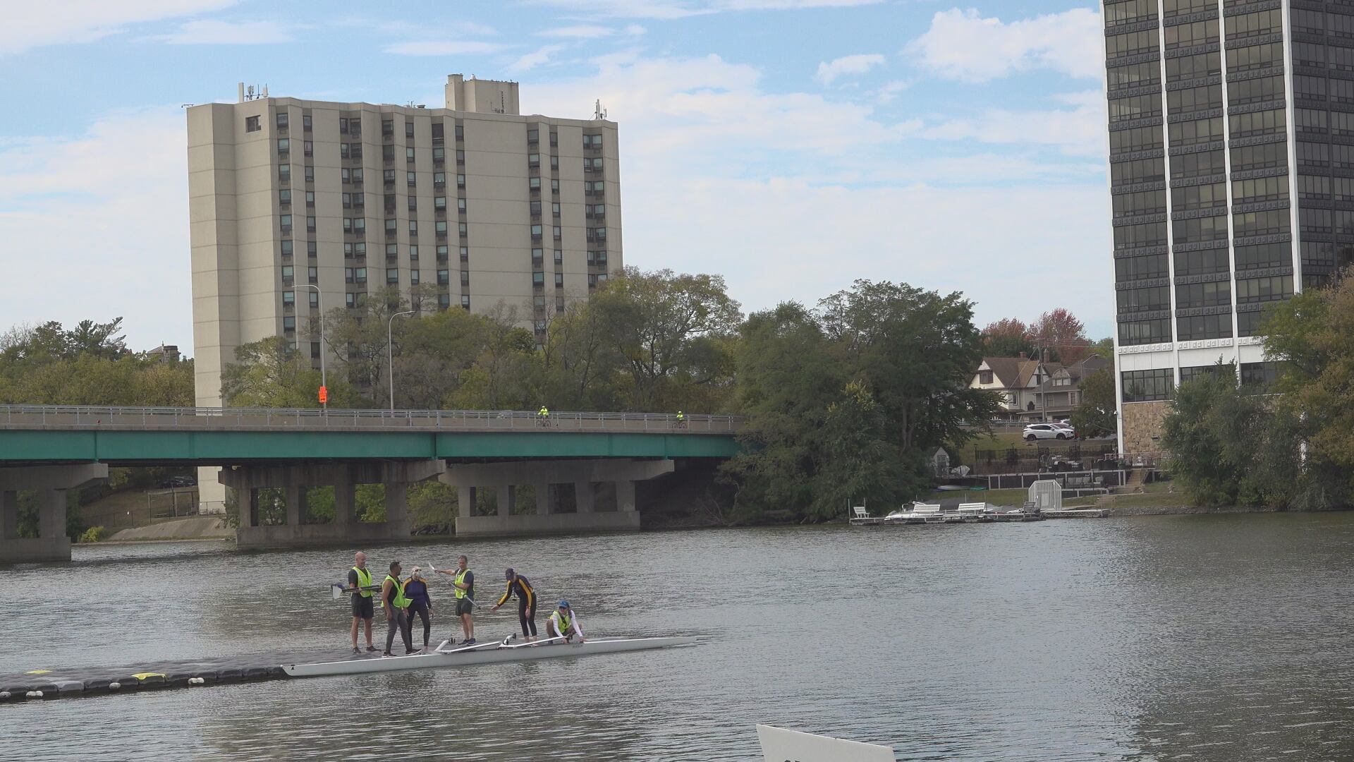 Head of the Rock Regatta draws in hundreds of rowers