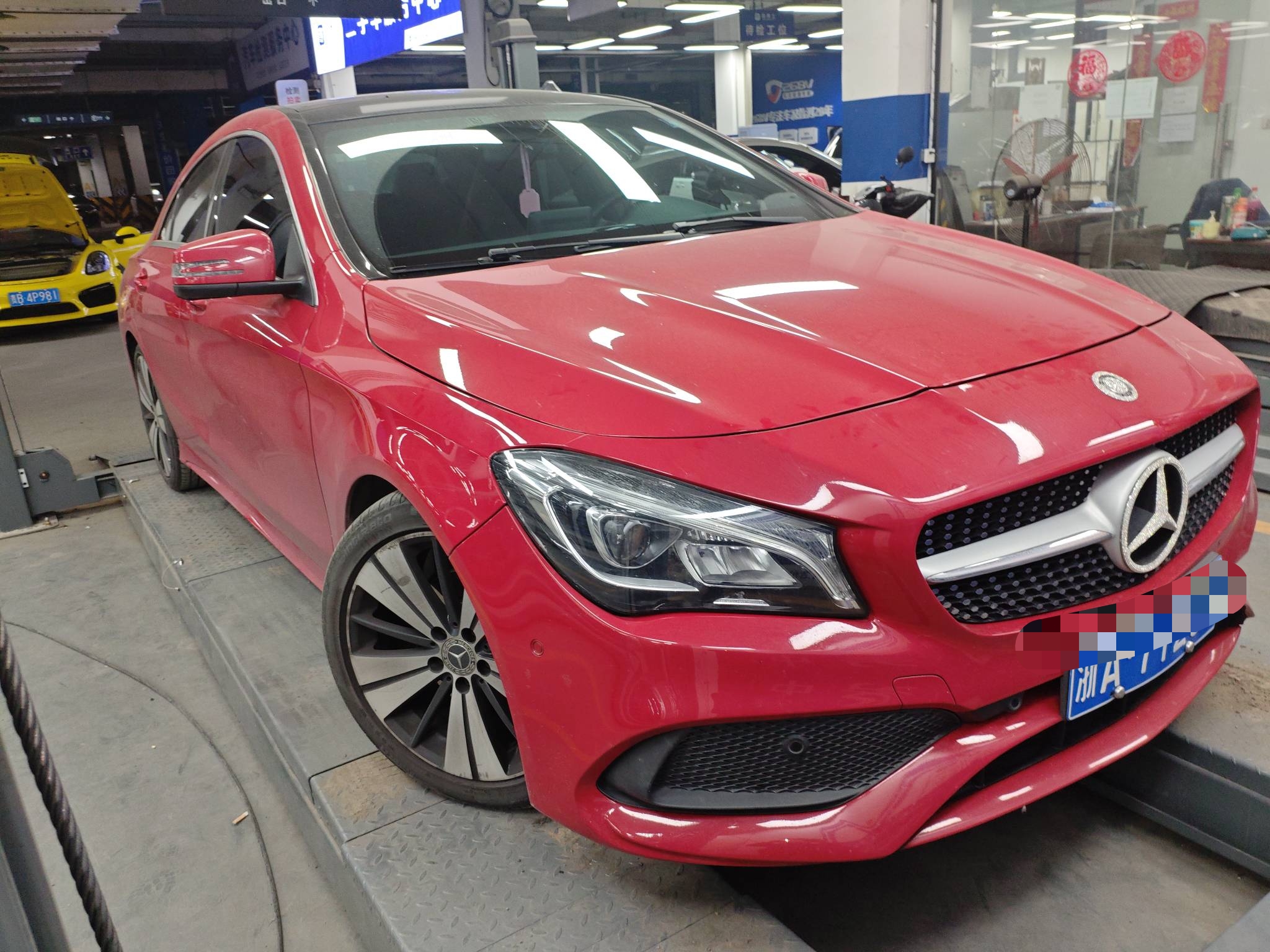 奔驰 奔驰CLA 2018款 CLA 200 时尚型实拍图