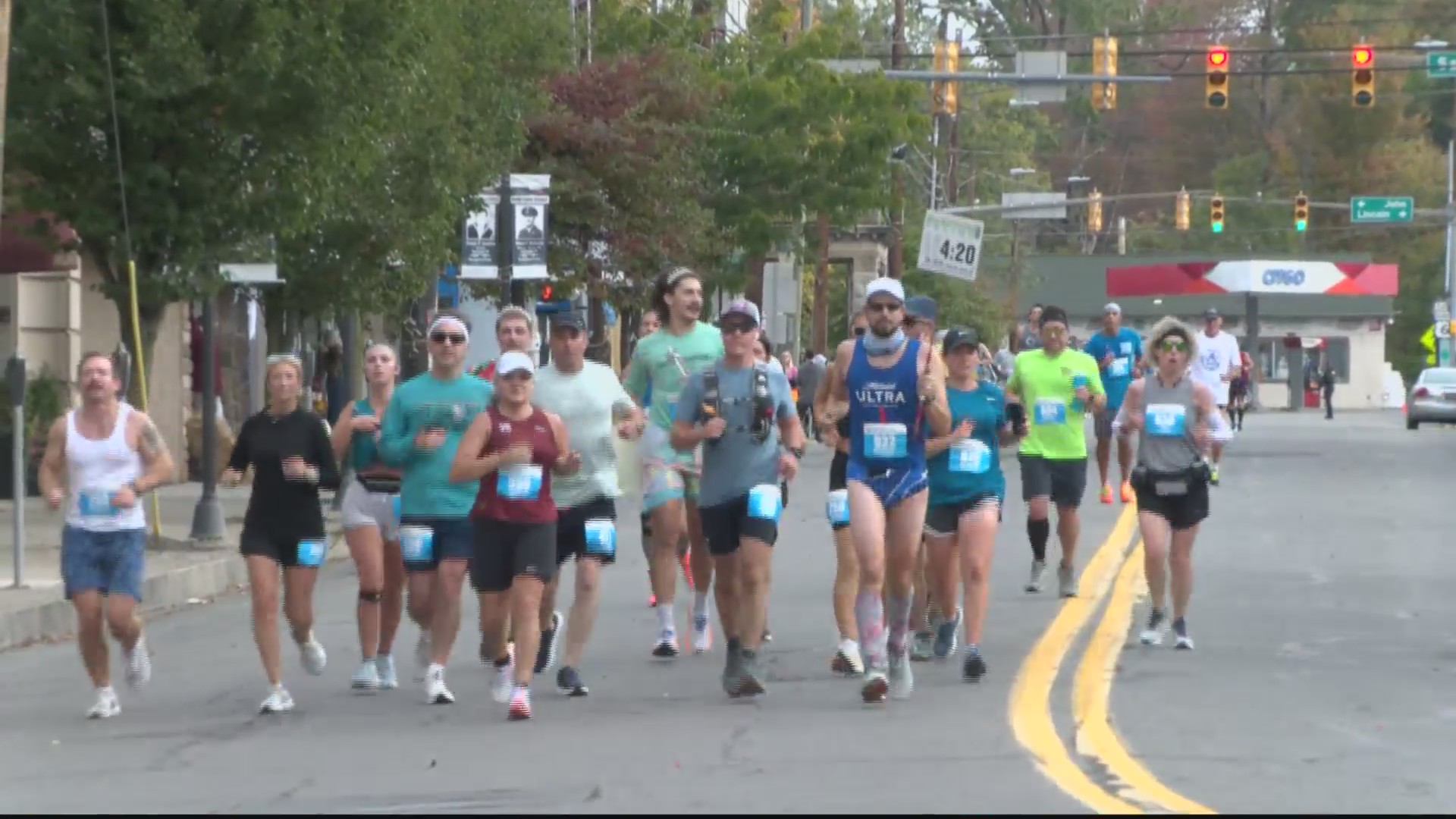 Runners hit pavement in 28th Annual Steamtown Marathon | 28/22 News