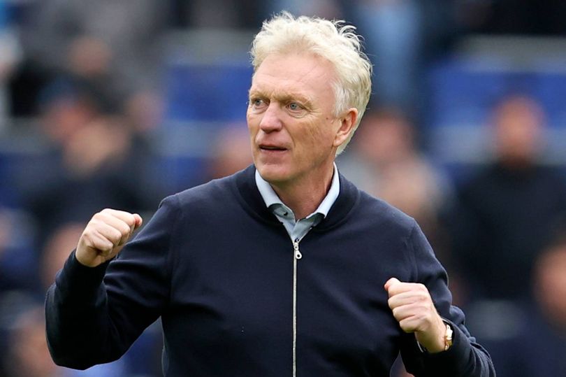 Everton receive major Jordan Pickford contract boost after two players sign