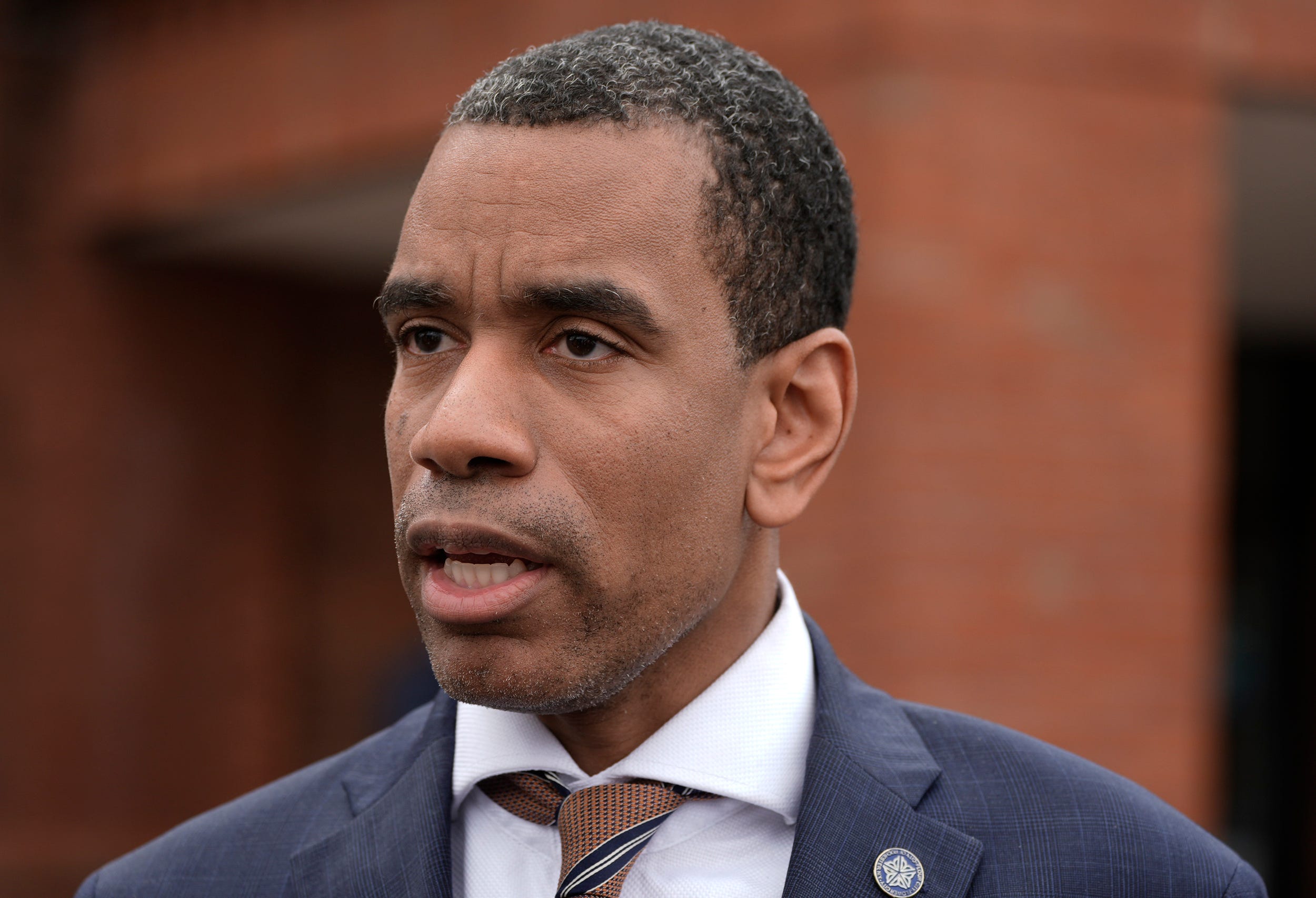 Malik Evans wins re-election bid for mayor, cementing his imprint on ...