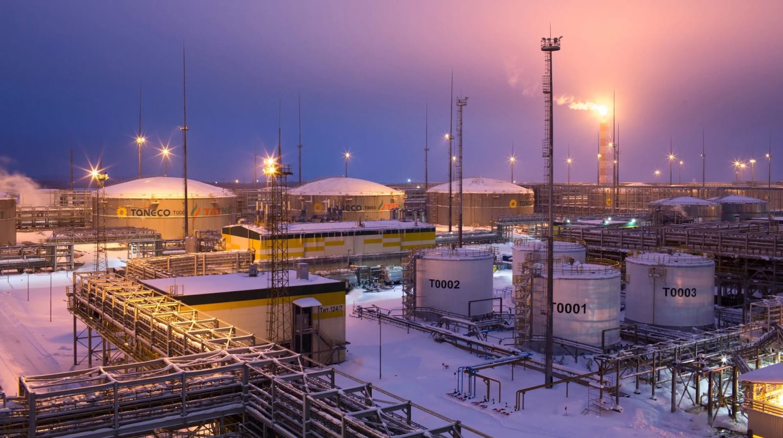 Putin directs hundreds of billions in subsidies to oil refineries after ...