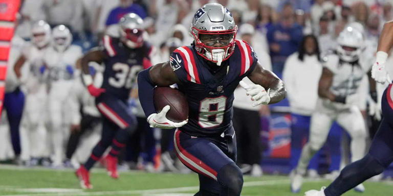 Stefon Diggs’ baffled reaction to controversial call vs. Saints